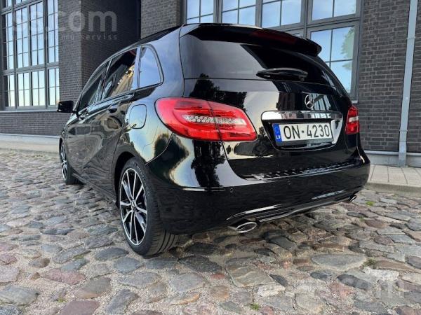 Black Mercedes-Benz B 180 2014 in Riga, with an engine capacity of 1.80 L and mileage of 233 thousand km for 8200 €, photo 9 on AUTOMOTO.COM.LV