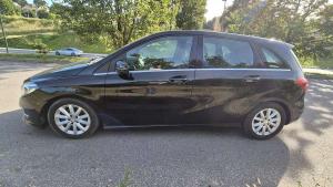 Black Mercedes-Benz B 180 2016 in Vilnius, with an engine capacity of 1.46 L and mileage of 230 thousand km for 5700 €, photo 3 on AUTOMOTO.COM.LV
