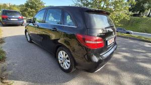 Black Mercedes-Benz B 180 2016 in Vilnius, with an engine capacity of 1.46 L and mileage of 230 thousand km for 5700 €, photo 4 on AUTOMOTO.COM.LV