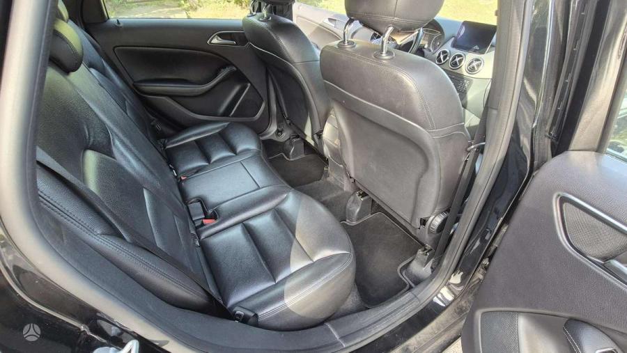 Black Mercedes-Benz B 180 2016 in Vilnius, with an engine capacity of 1.46 L and mileage of 230 thousand km for 5700 €, photo 14 on AUTOMOTO.COM.LV