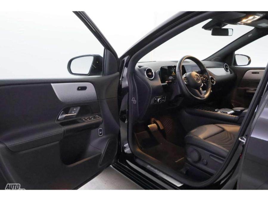 Black Mercedes-Benz B 180 2019 in Kaunas, with an engine capacity of 1.30 L and mileage of 32 thousand km for 24872 €, photo 15 on AUTOMOTO.COM.LV