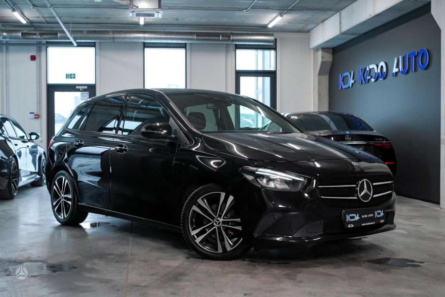 Black Mercedes-Benz B 180 2019 in Kaunas, with an engine capacity of 1.50 L and mileage of 77 thousand km for 14950 €, photo 1 on AUTOMOTO.COM.LV