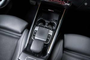 Black Mercedes-Benz B 180 2019 in Kaunas, with an engine capacity of 1.50 L and mileage of 77 thousand km for 14950 €, photo 22 on AUTOMOTO.COM.LV