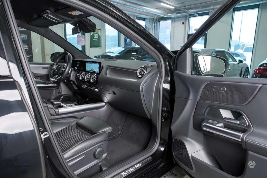 Black Mercedes-Benz B 180 2019 in Kaunas, with an engine capacity of 1.50 L and mileage of 77 thousand km for 14950 €, photo 38 on AUTOMOTO.COM.LV