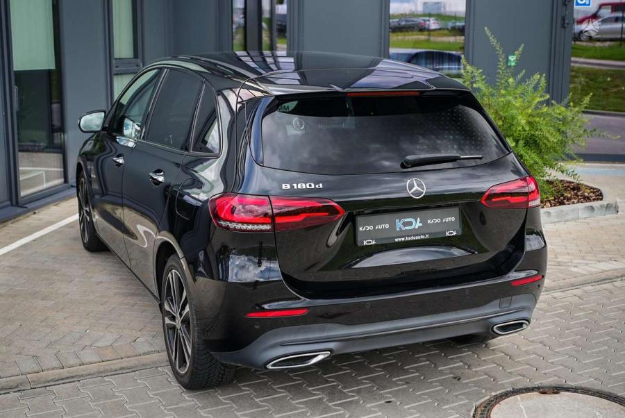 Melns Mercedes-Benz B 180 2019 Kauņa, ar dzinēja tilpumu 1.50 L un nobraukumu 77 tūkst. km par 14950 €, foto 12 vietnē AUTOMOTO.COM.LV