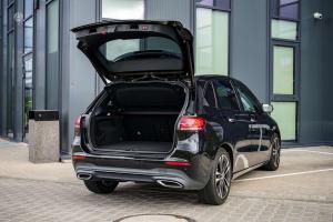 Melns Mercedes-Benz B 180 2019 Kauņa, ar dzinēja tilpumu 1.50 L un nobraukumu 77 tūkst. km par 14950 €, foto 15 vietnē AUTOMOTO.COM.LV