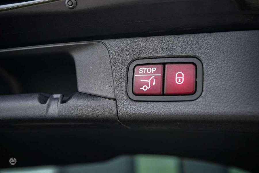 Melns Mercedes-Benz B 180 2019 Kauņa, ar dzinēja tilpumu 1.50 L un nobraukumu 77 tūkst. km par 14950 €, foto 17 vietnē AUTOMOTO.COM.LV