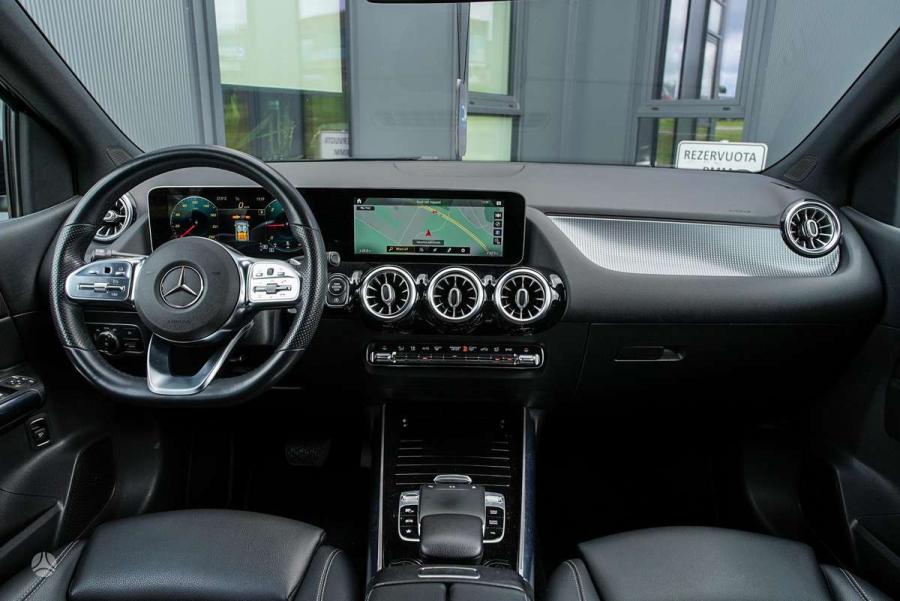 Melns Mercedes-Benz B 180 2019 Kauņa, ar dzinēja tilpumu 1.50 L un nobraukumu 77 tūkst. km par 14950 €, foto 18 vietnē AUTOMOTO.COM.LV
