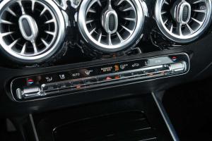 Melns Mercedes-Benz B 180 2019 Kauņa, ar dzinēja tilpumu 1.50 L un nobraukumu 77 tūkst. km par 14950 €, foto 23 vietnē AUTOMOTO.COM.LV