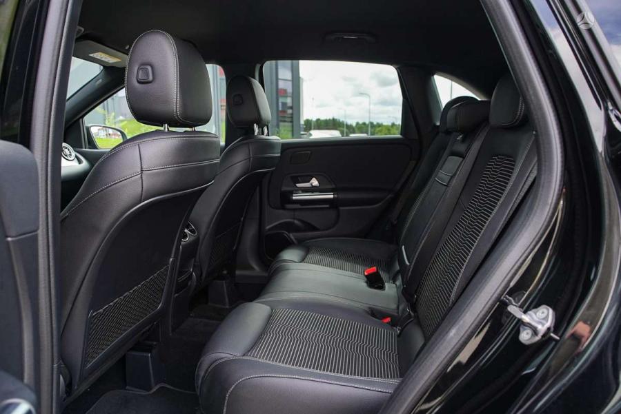 Melns Mercedes-Benz B 180 2019 Kauņa, ar dzinēja tilpumu 1.50 L un nobraukumu 77 tūkst. km par 14950 €, foto 37 vietnē AUTOMOTO.COM.LV