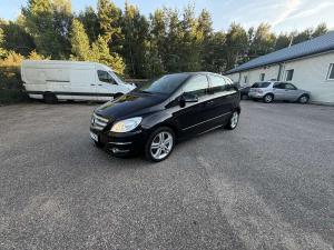 Melns Mercedes-Benz B 180 2009 Viļņa, ar dzinēja tilpumu 1.99 L un nobraukumu 251 tūkst. km par 3200 €, foto  vietnē AUTOMOTO.COM.LV