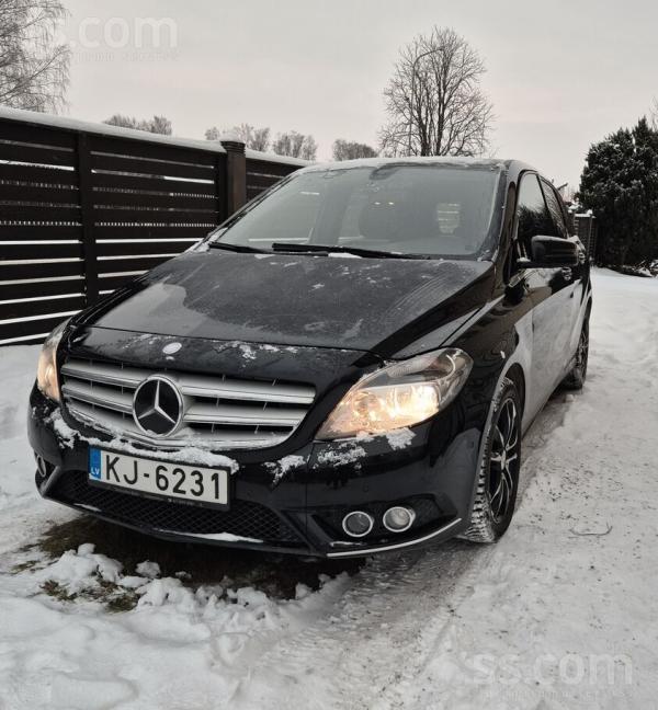 Black Mercedes-Benz B 180 2012 in Ogre, with an engine capacity of 1.80 L and mileage of 246 thousand km for 6000 €, photo 1 on AUTOMOTO.COM.LV