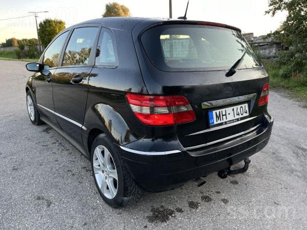 Melns Mercedes-Benz B 180 2005 Rīga, ar dzinēja tilpumu 2.00 L un nobraukumu 277 tūkst. km par 2000 €, foto 4 vietnē AUTOMOTO.COM.LV