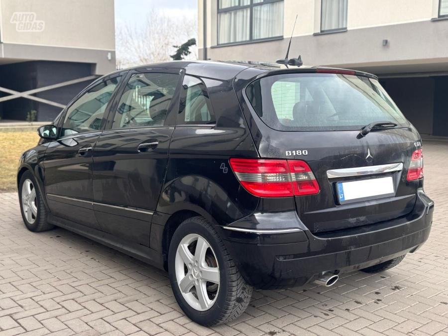 Melns Mercedes-Benz B 180 2005 Kauņa, ar dzinēja tilpumu 2.00 L un nobraukumu 230 tūkst. km par 1500 €, foto 3 vietnē AUTOMOTO.COM.LV