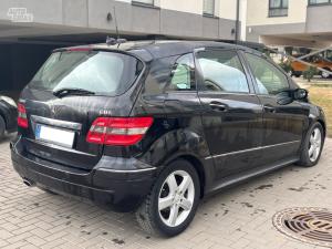 Melns Mercedes-Benz B 180 2005 Kauņa, ar dzinēja tilpumu 2.00 L un nobraukumu 230 tūkst. km par 1500 €, foto 4 vietnē AUTOMOTO.COM.LV