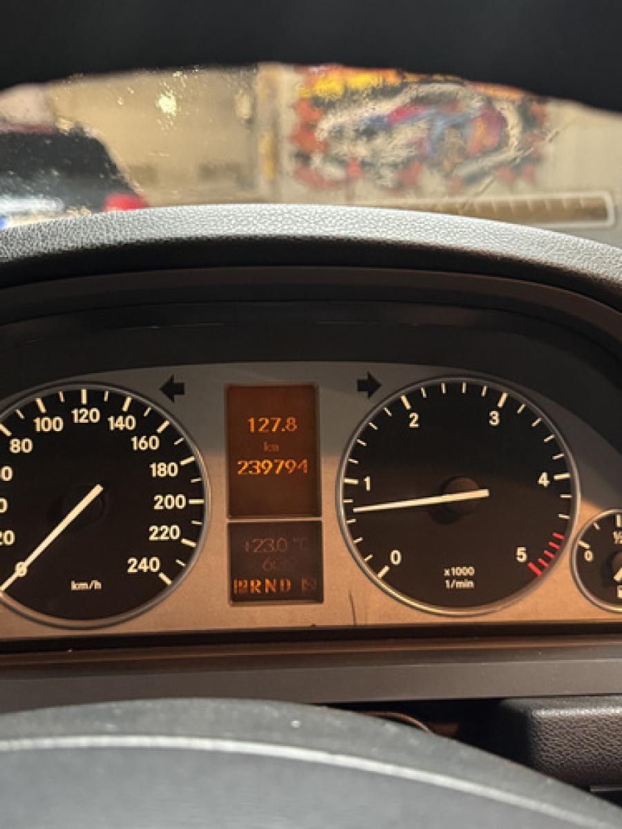 Melns Mercedes-Benz B 180 2006 Tallina, ar dzinēja tilpumu 2.00 L un nobraukumu 239 tūkst. km par 2599 €, foto 7 vietnē AUTOMOTO.COM.LV