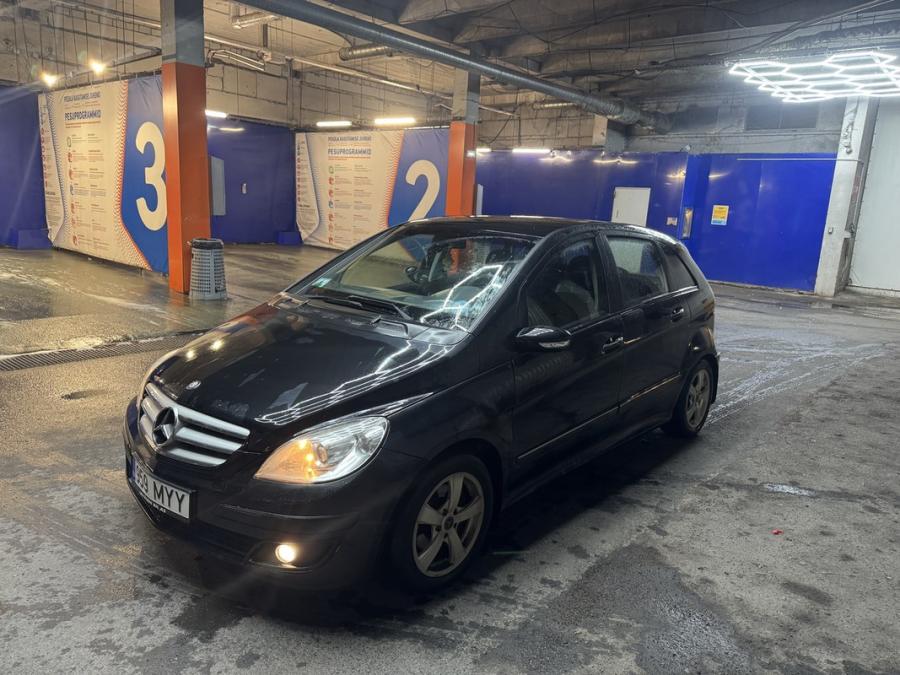 Melns Mercedes-Benz B 180 2006 Tallina, ar dzinēja tilpumu 2.00 L un nobraukumu 239 tūkst. km par 2599 €, foto 9 vietnē AUTOMOTO.COM.LV