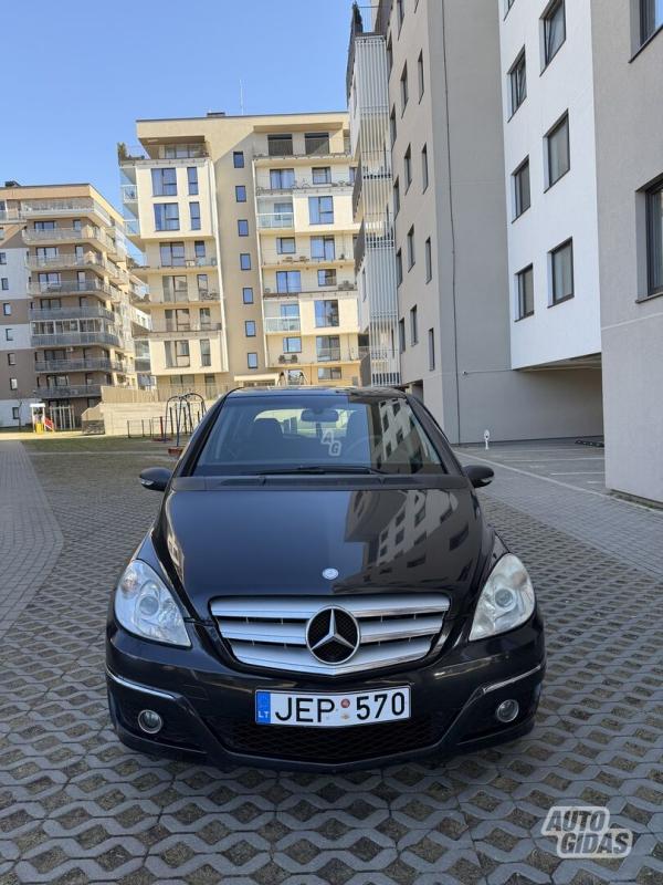 Black Mercedes-Benz B 180 2008 in Vilnius, with an engine capacity of 2.00 L and mileage of 180 thousand km for 2500 €, photo 2 on AUTOMOTO.COM.LV