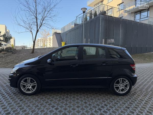 Black Mercedes-Benz B 180 2008 in Vilnius, with an engine capacity of 2.00 L and mileage of 180 thousand km for 2500 €, photo 4 on AUTOMOTO.COM.LV