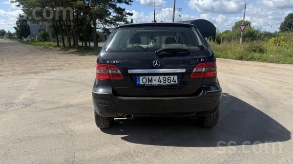 Black Mercedes-Benz B 180 2008 in Rezekne, with an engine capacity of 2.00 L and mileage of 318 thousand km for 2350 €, photo 4 on AUTOMOTO.COM.LV