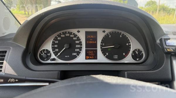 Black Mercedes-Benz B 180 2008 in Rezekne, with an engine capacity of 2.00 L and mileage of 318 thousand km for 2350 €, photo 6 on AUTOMOTO.COM.LV