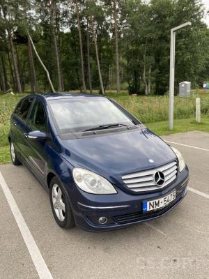 Blue Mercedes-Benz B 180 2006 in Riga, with an engine capacity of 2.00 L and mileage of 305 thousand km for 2500 €, photo 4 on AUTOMOTO.COM.LV
