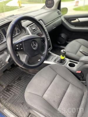 Blue Mercedes-Benz B 180 2006 in Riga, with an engine capacity of 2.00 L and mileage of 305 thousand km for 2500 €, photo 19 on AUTOMOTO.COM.LV