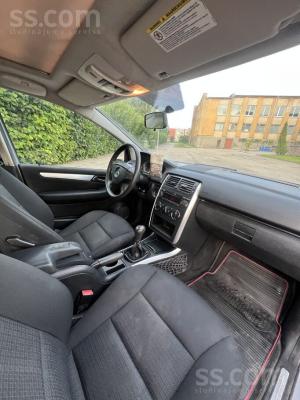 Blue Mercedes-Benz B 180 2006 in Jelgava, with an engine capacity of 1.90 L and mileage of 314 thousand km for 900 €, photo 8 on AUTOMOTO.COM.LV