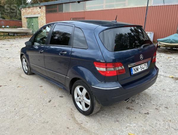Мерседес Б 180 2006 в Рига на AUTOMOTO.COM.LV Синий Мерседес Б 180 2006 в Рига, объемом двигателя 2.00 л и пробегом 306 тыс. км за 2050 €, фото 5 на AUTOMOTO.COM.LV