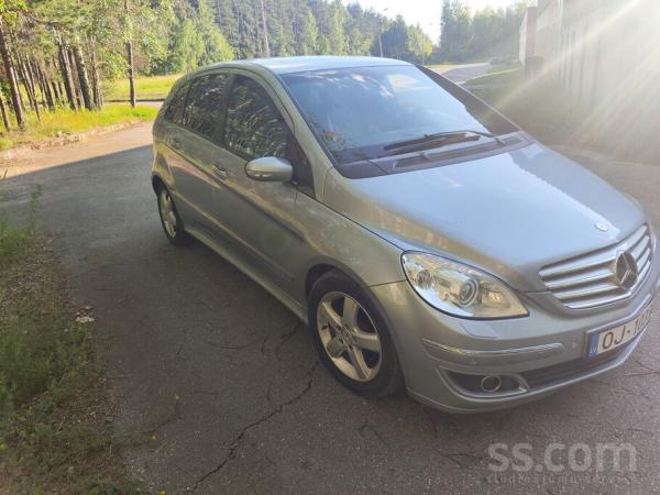 Zils Mercedes-Benz B 180 2007 Daugavpils, ar dzinēja tilpumu 2.00 L un nobraukumu 296 tūkst. km par 1870 €, foto 4 vietnē AUTOMOTO.COM.LV