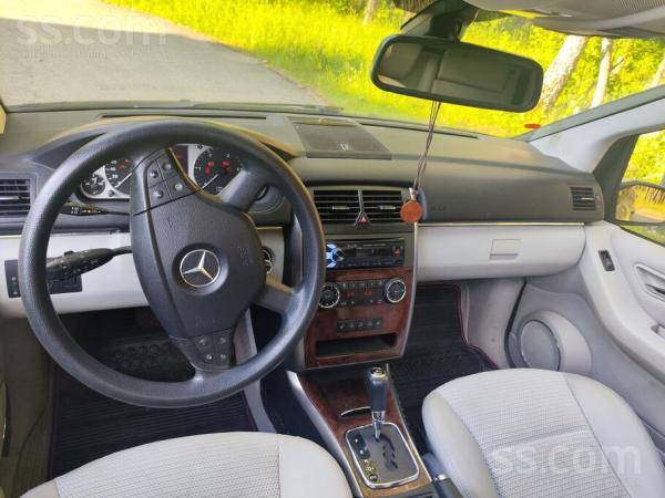 Zils Mercedes-Benz B 180 2007 Daugavpils, ar dzinēja tilpumu 2.00 L un nobraukumu 296 tūkst. km par 1870 €, foto 10 vietnē AUTOMOTO.COM.LV