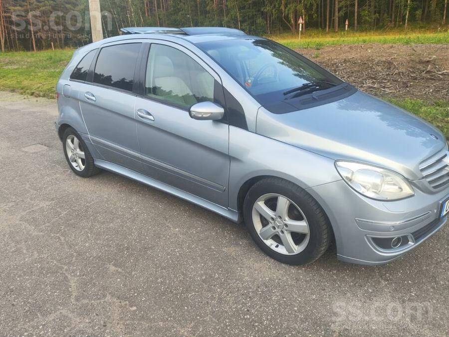Blue Mercedes-Benz B 180 2007 in Daugavpils, with an engine capacity of 2.00 L and mileage of 296 thousand km for 2000 €, photo 3 on AUTOMOTO.COM.LV