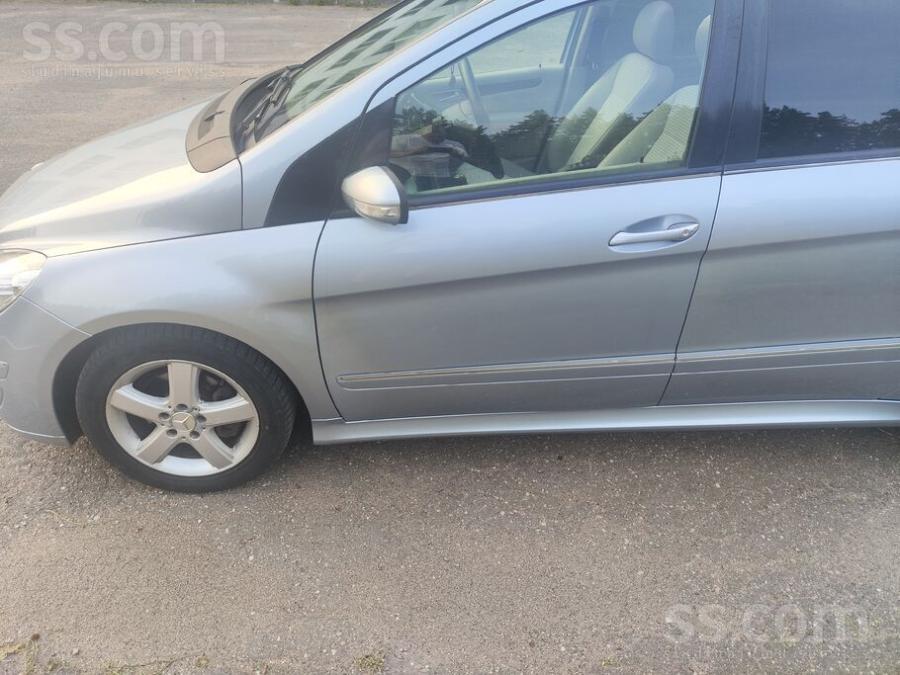 Blue Mercedes-Benz B 180 2007 in Daugavpils, with an engine capacity of 2.00 L and mileage of 296 thousand km for 2000 €, photo 5 on AUTOMOTO.COM.LV