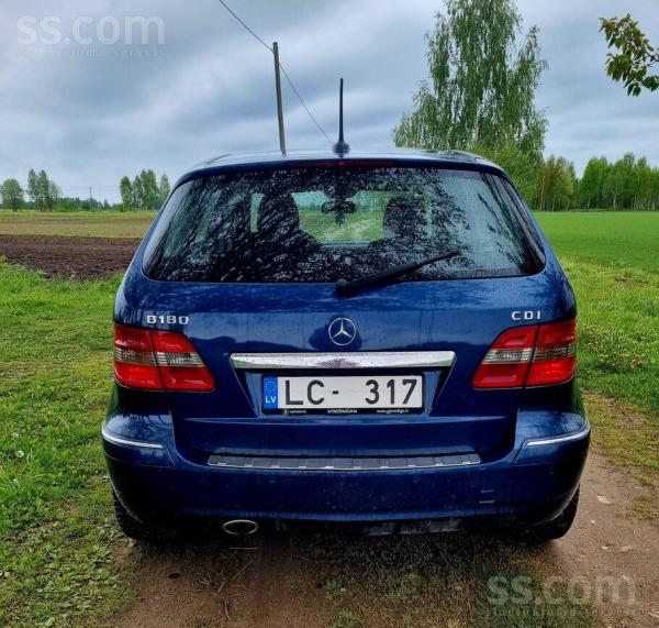 Zils Mercedes-Benz B 180 2009 Daugavpils, ar dzinēja tilpumu 1.80 L un nobraukumu 279 tūkst. km par 2800 €, foto 2 vietnē AUTOMOTO.COM.LV