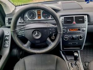 Zils Mercedes-Benz B 180 2009 Daugavpils, ar dzinēja tilpumu 1.80 L un nobraukumu 279 tūkst. km par 2800 €, foto 3 vietnē AUTOMOTO.COM.LV