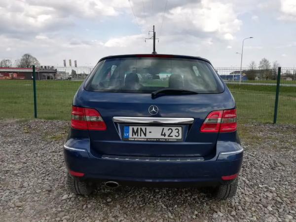 Blue Mercedes-Benz B 180 2009 in Saldus, with an engine capacity of 2.00 L and mileage of 180 thousand km for 3400 €, photo 6 on AUTOMOTO.COM.LV