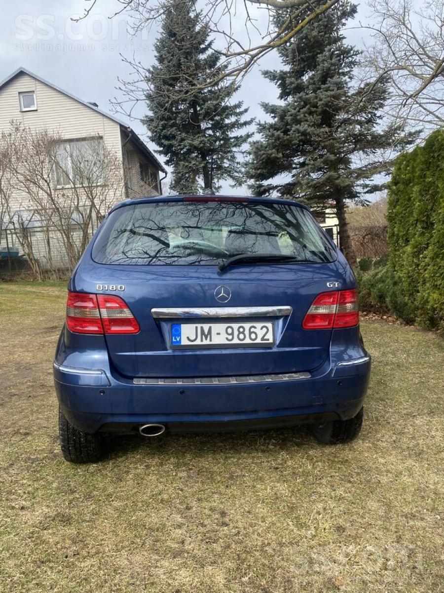 Zils Mercedes-Benz B 180 2010 Rīga, ar dzinēja tilpumu 2.00 L un nobraukumu 262 tūkst. km par 2000 €, foto 5 vietnē AUTOMOTO.COM.LV