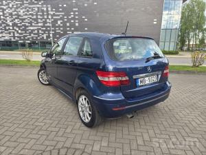 Zils Mercedes-Benz B 180 2011 Jelgava, ar dzinēja tilpumu 2.00 L un nobraukumu 0 tūkst. km par 3400 €, foto 4 vietnē AUTOMOTO.COM.LV