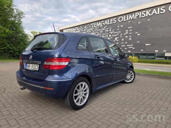 Blue Mercedes-Benz B 180 2011 in Jelgava, with an engine capacity of 2.00 L and mileage of 0 thousand km for 3400 €, photo 5 on AUTOMOTO.COM.LV