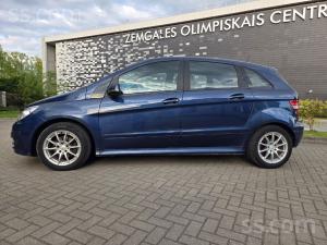Zils Mercedes-Benz B 180 2011 Jelgava, ar dzinēja tilpumu 2.00 L un nobraukumu 0 tūkst. km par 3400 €, foto 8 vietnē AUTOMOTO.COM.LV
