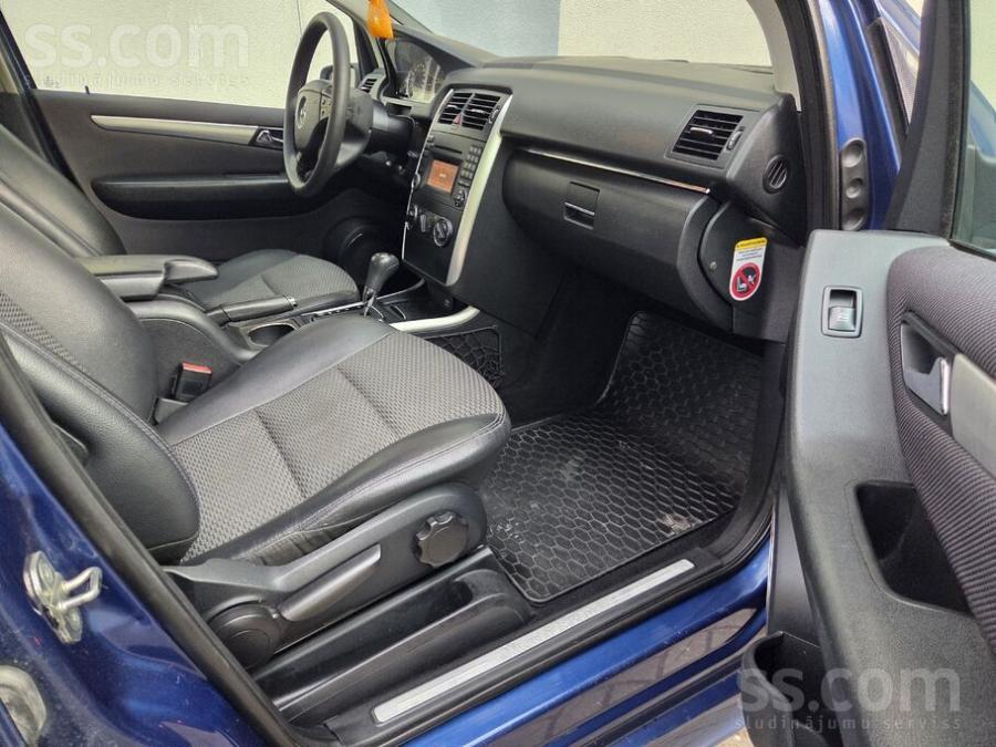 Zils Mercedes-Benz B 180 2011 Jelgava, ar dzinēja tilpumu 2.00 L un nobraukumu 0 tūkst. km par 3400 €, foto 10 vietnē AUTOMOTO.COM.LV