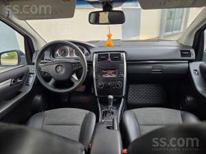 Zils Mercedes-Benz B 180 2011 Jelgava, ar dzinēja tilpumu 2.00 L un nobraukumu 0 tūkst. km par 3400 €, foto 12 vietnē AUTOMOTO.COM.LV