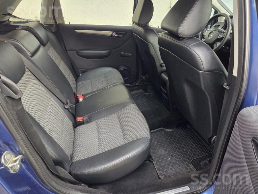Zils Mercedes-Benz B 180 2011 Jelgava, ar dzinēja tilpumu 2.00 L un nobraukumu 0 tūkst. km par 3400 €, foto 13 vietnē AUTOMOTO.COM.LV