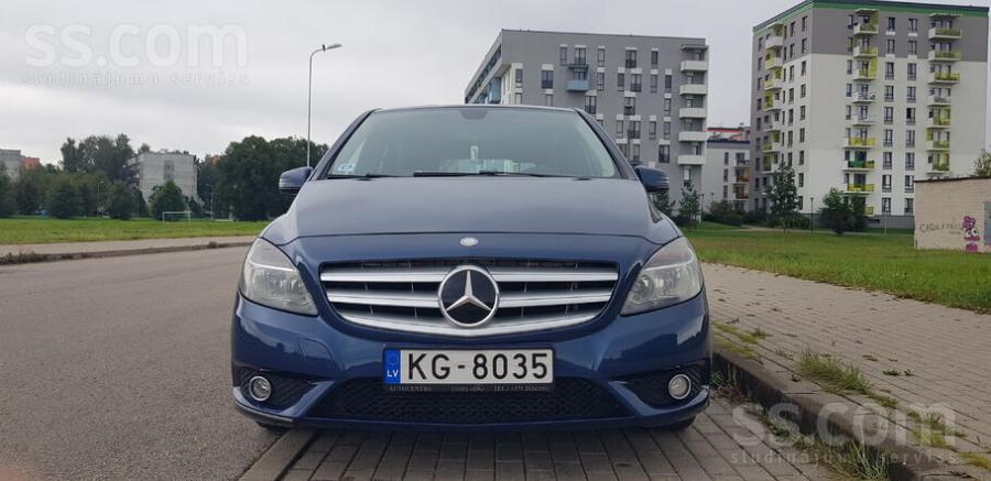 Zils Mercedes-Benz B 180 2012 Rīga, ar dzinēja tilpumu 1.80 L un nobraukumu 338 tūkst. km par 4600 €, foto 2 vietnē AUTOMOTO.COM.LV