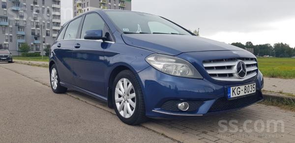 Zils Mercedes-Benz B 180 2012 Rīga, ar dzinēja tilpumu 1.80 L un nobraukumu 338 tūkst. km par 4600 €, foto 3 vietnē AUTOMOTO.COM.LV