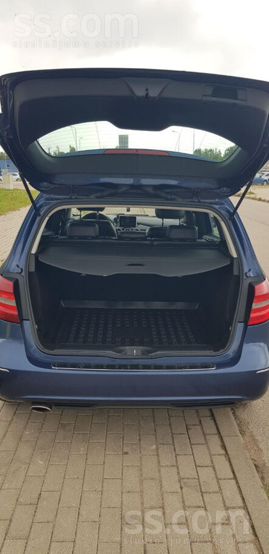 Zils Mercedes-Benz B 180 2012 Rīga, ar dzinēja tilpumu 1.80 L un nobraukumu 338 tūkst. km par 4600 €, foto 8 vietnē AUTOMOTO.COM.LV
