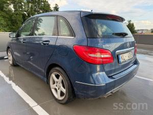 Zils Mercedes-Benz B 180 2012 Rīga, ar dzinēja tilpumu 1.80 L un nobraukumu 280 tūkst. km par 3500 €, foto 5 vietnē AUTOMOTO.COM.LV