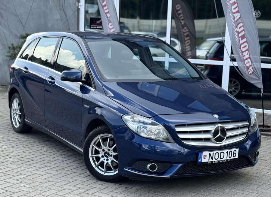 Blue Mercedes-Benz B 180 2012 in Radviliskis, with an engine capacity of 1.60 L and mileage of 155 thousand km for 5550 €, photo 3 on AUTOMOTO.COM.LV