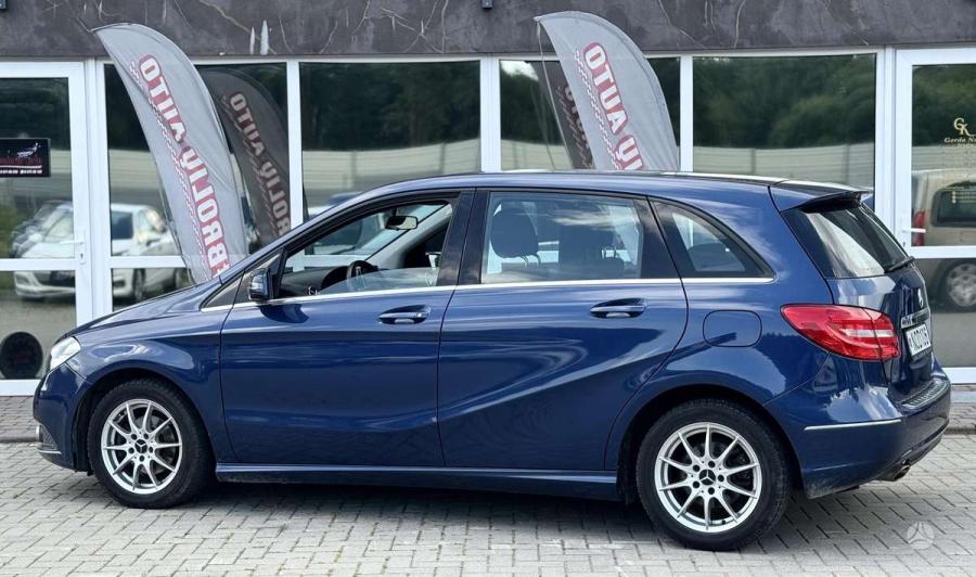 Blue Mercedes-Benz B 180 2012 in Radviliskis, with an engine capacity of 1.60 L and mileage of 155 thousand km for 5550 €, photo 9 on AUTOMOTO.COM.LV