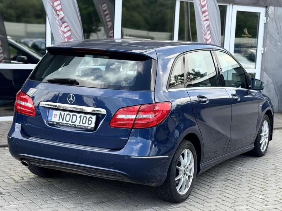 Blue Mercedes-Benz B 180 2012 in Radviliskis, with an engine capacity of 1.60 L and mileage of 155 thousand km for 5550 €, photo 12 on AUTOMOTO.COM.LV